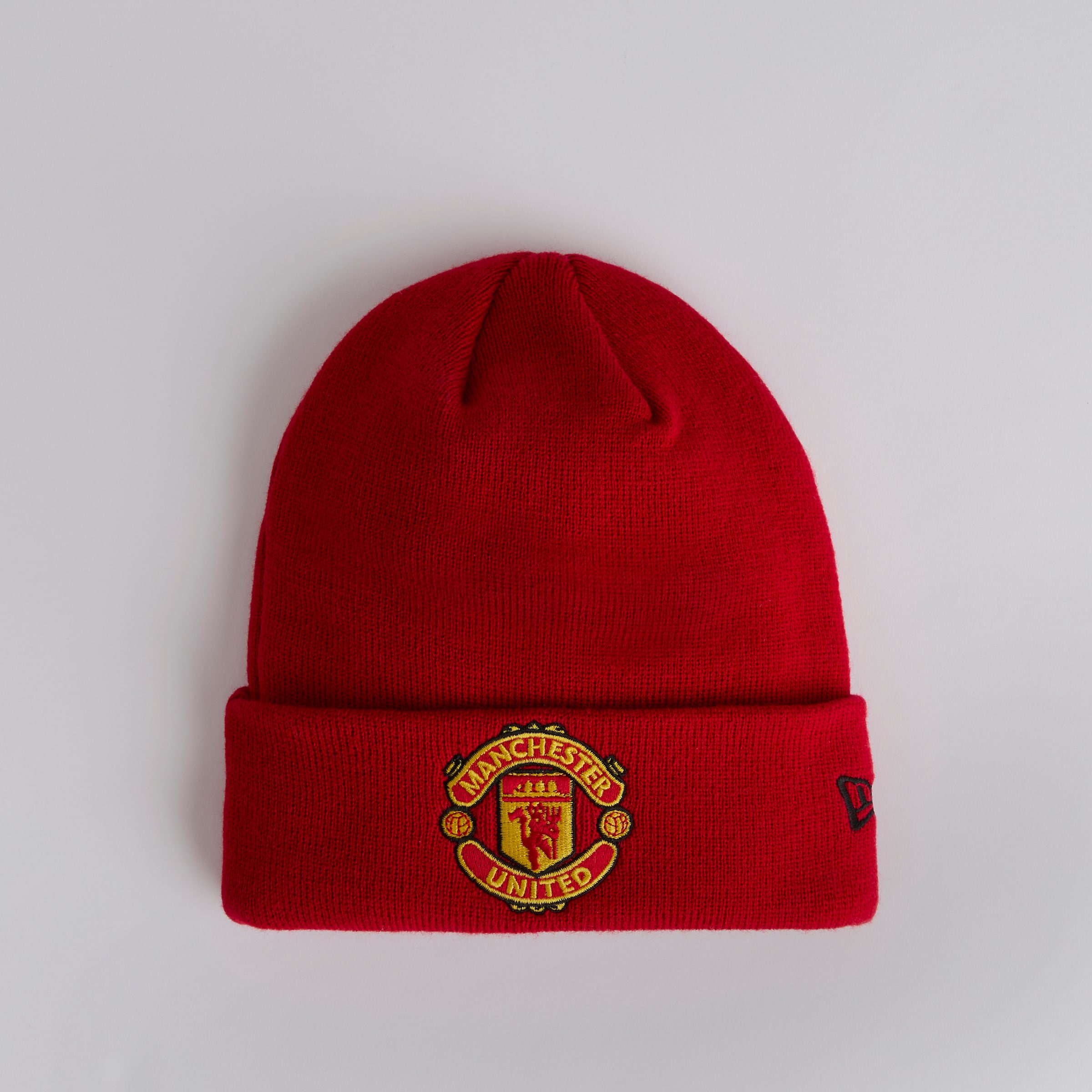 Buy Manchester United x New Era Core Cuff Beanie Red | Manchester ...
