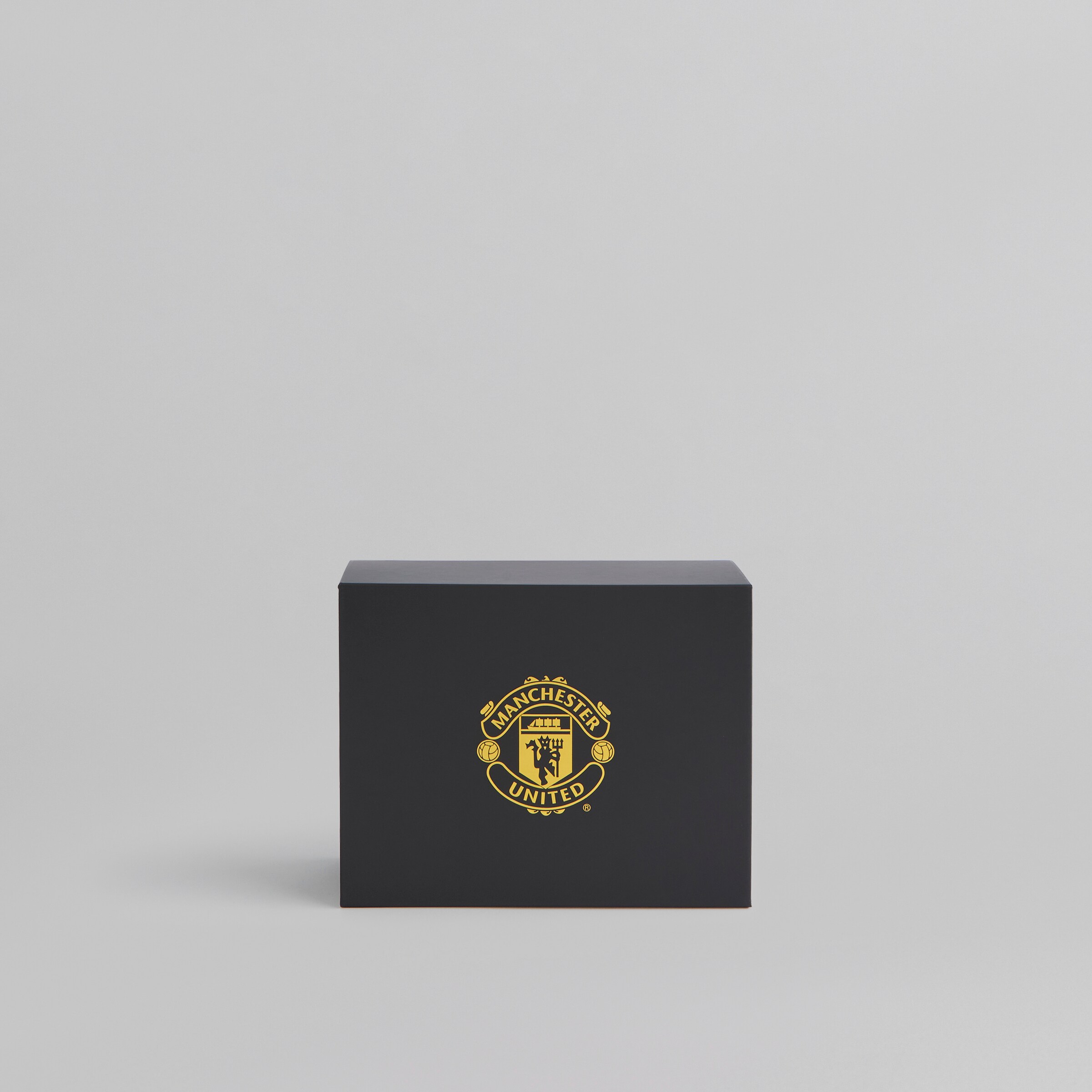 Buy Manchester United Gift Box (21 x 16.5 x 8cm) Black | Manchester ...