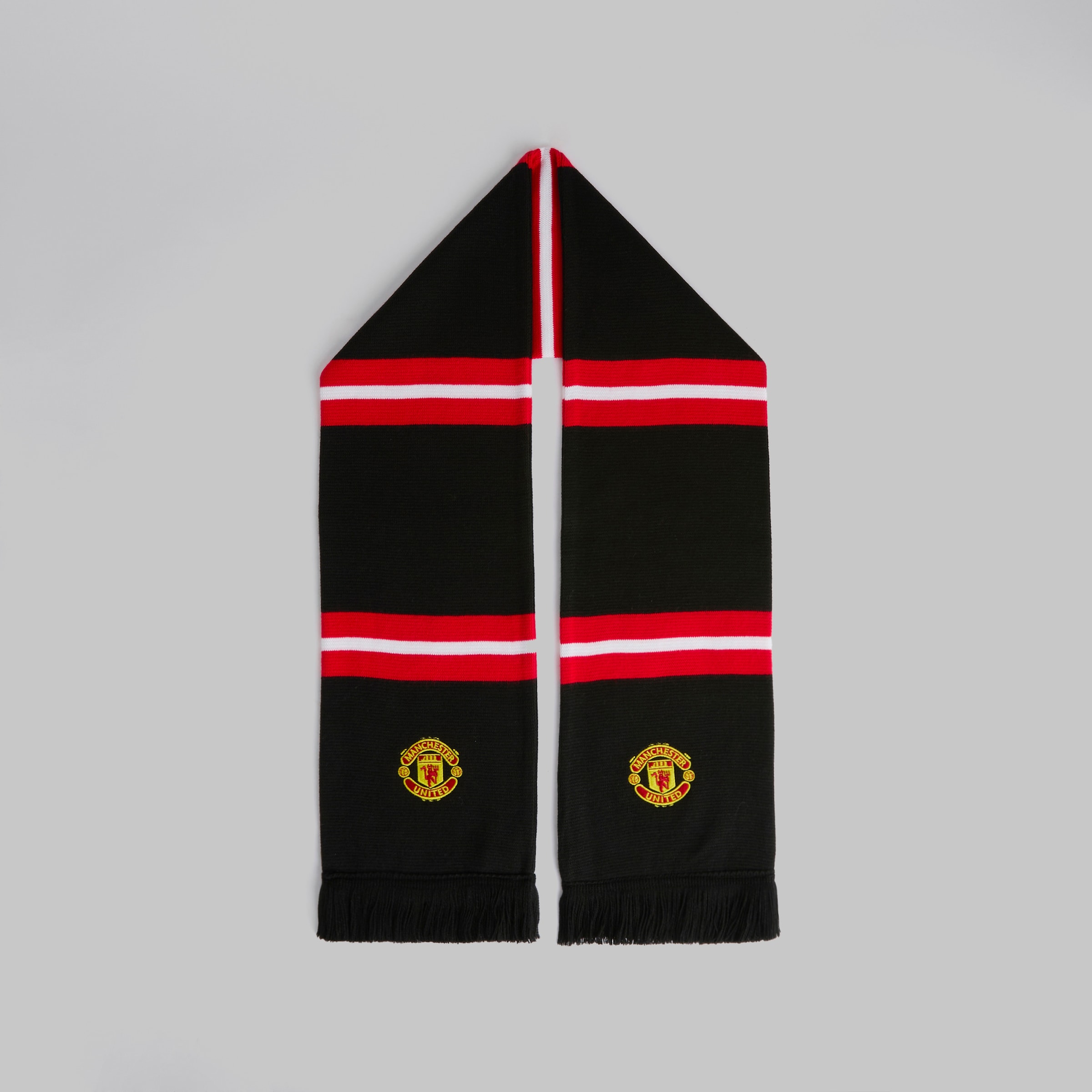 Buy Manchester United Embroidered Bar Scarf Black | Manchester United Store