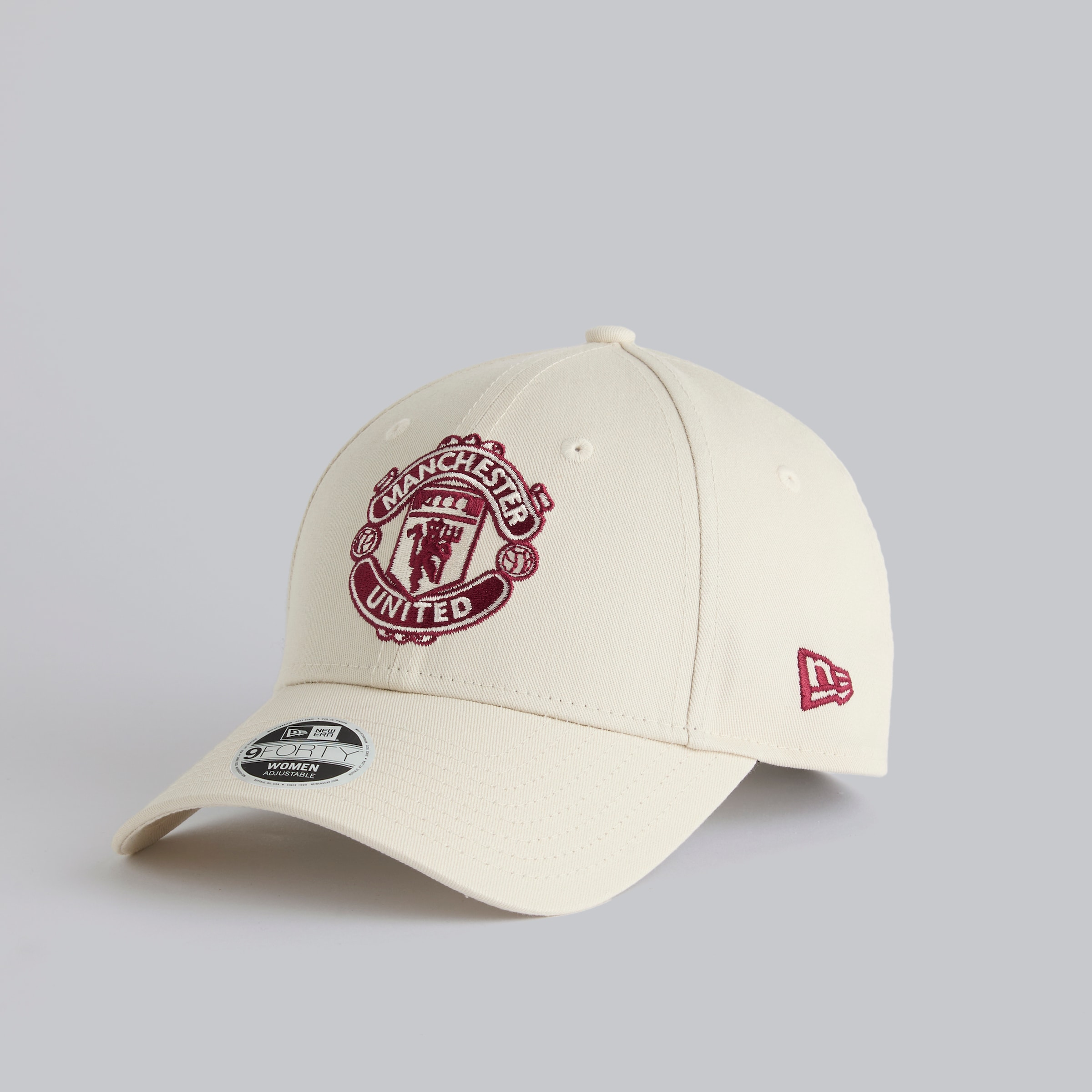 Man United Hats, Caps, Beanies and more | Manchester United Store