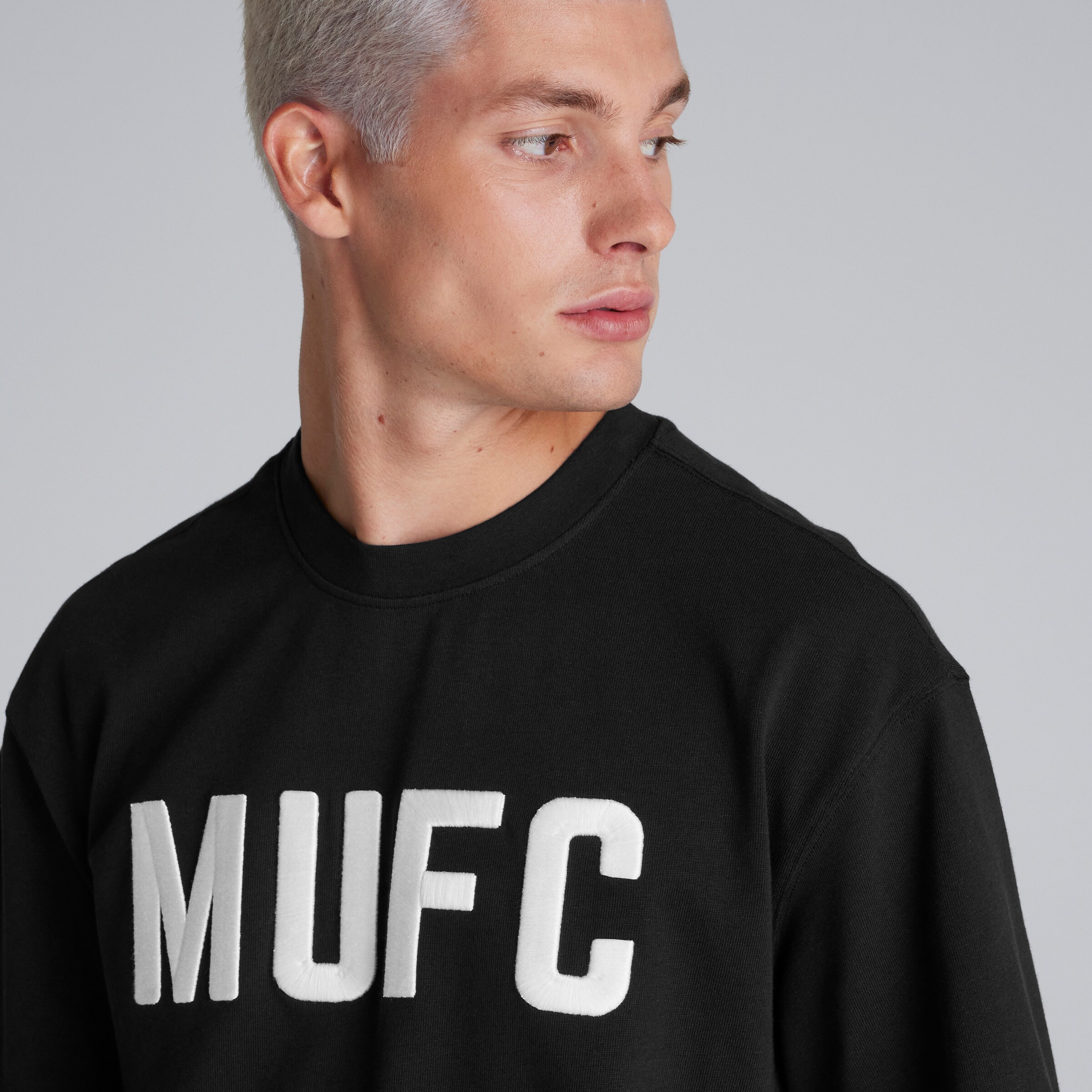 购买 Manchester United Mens MUFC T-Shirt Black | Manchester United 商店