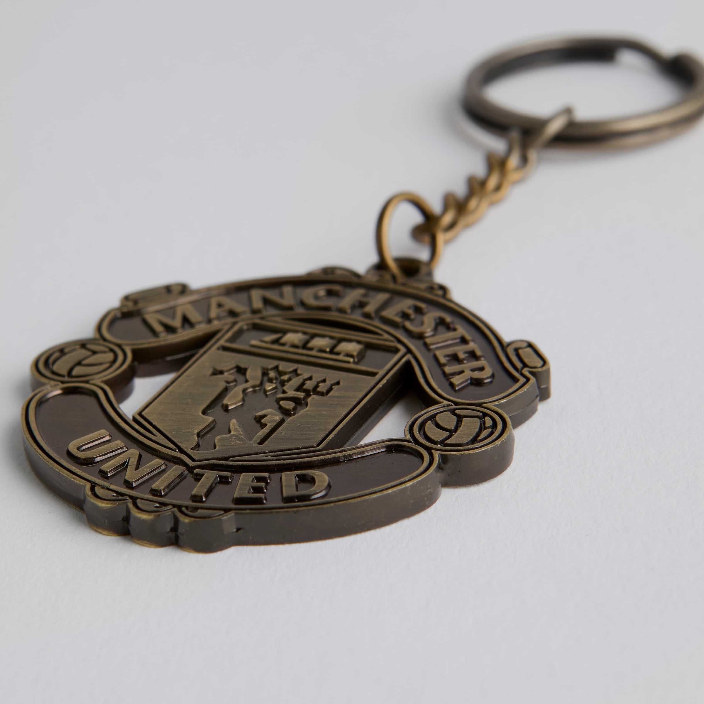 Buy Manchester United Keyring Gift Box Black | Manchester United Store